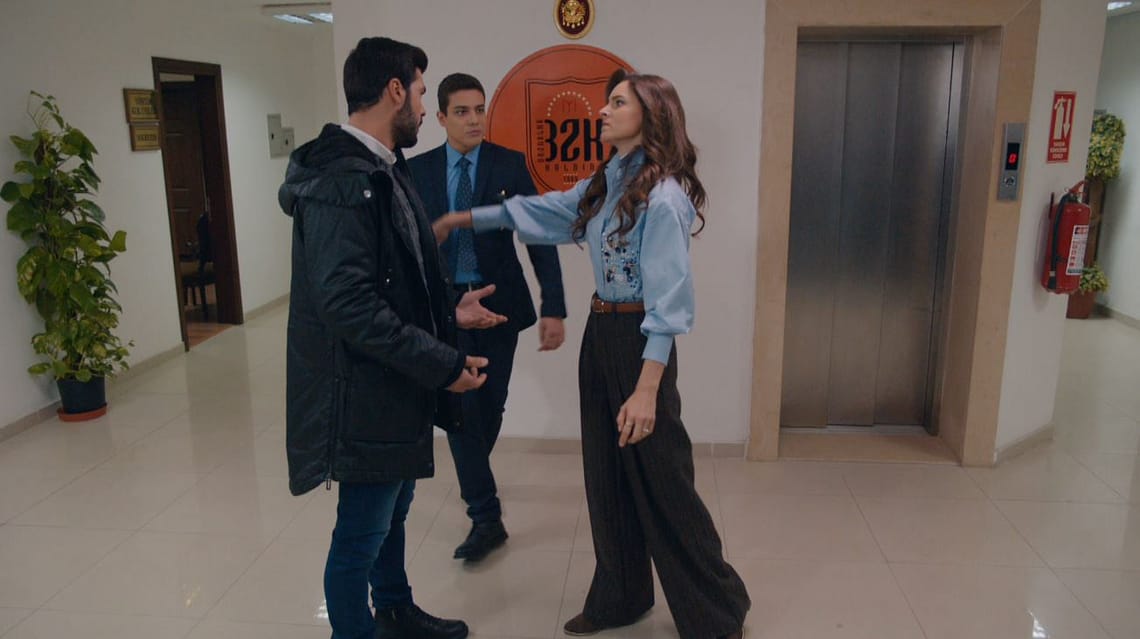 Bela-Nova nevesta-Yeni Gelin Serija - Serije.io